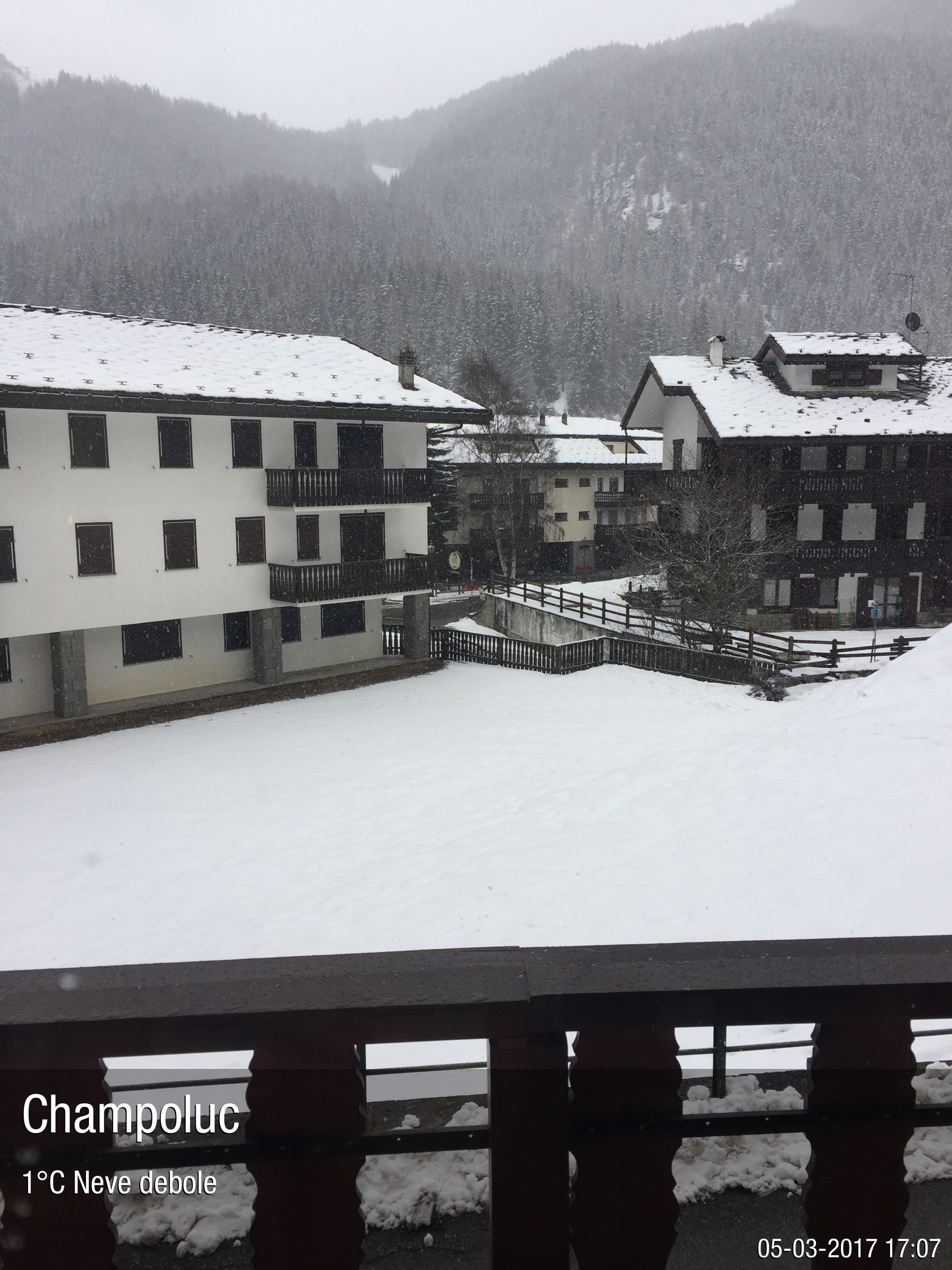 Foto meteo - Champoluc - Champoluc ore 17:07 » ILMETEO.it